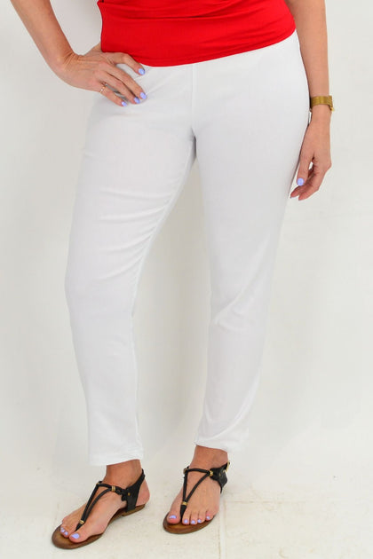 The Timeless Elegance of White Pants: A Wardrobe Essential | I Love Tunics